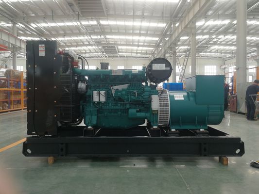 50/60HZ Commercial Diesel Generator 50-3000KW With Water Cooling